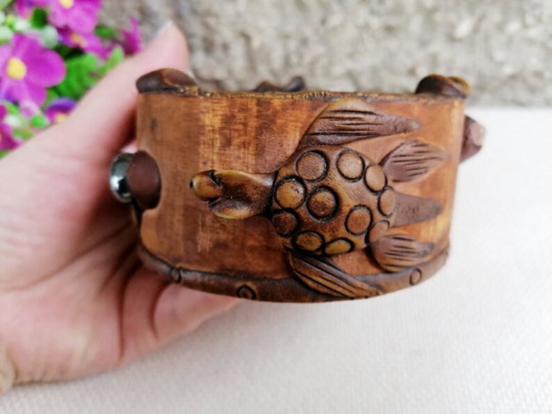 Vintage Wooden Ashtray With Turtle and Stones, Hand Carved Wooden ...