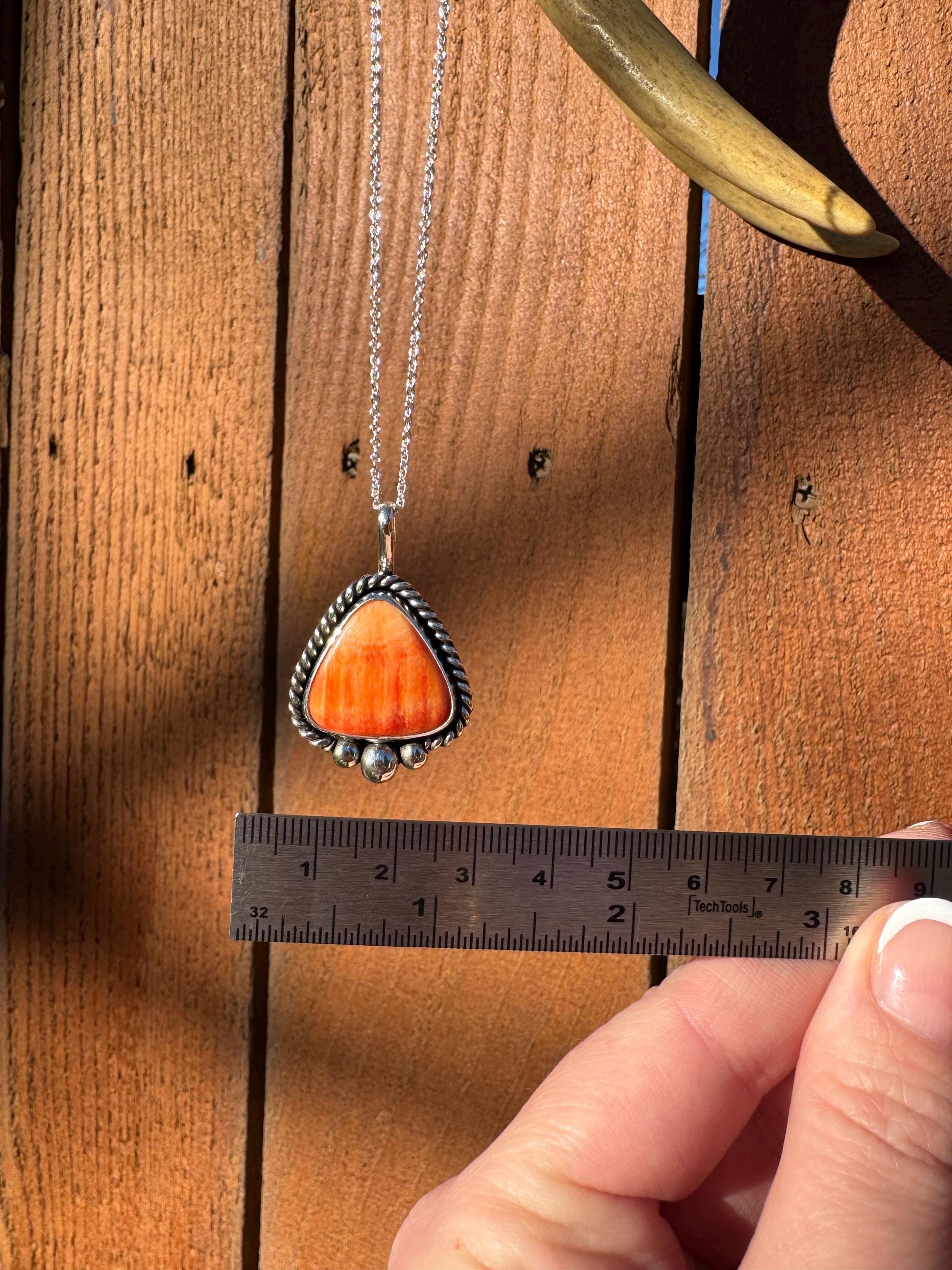 Spiny Oyster Necklace - Etsy