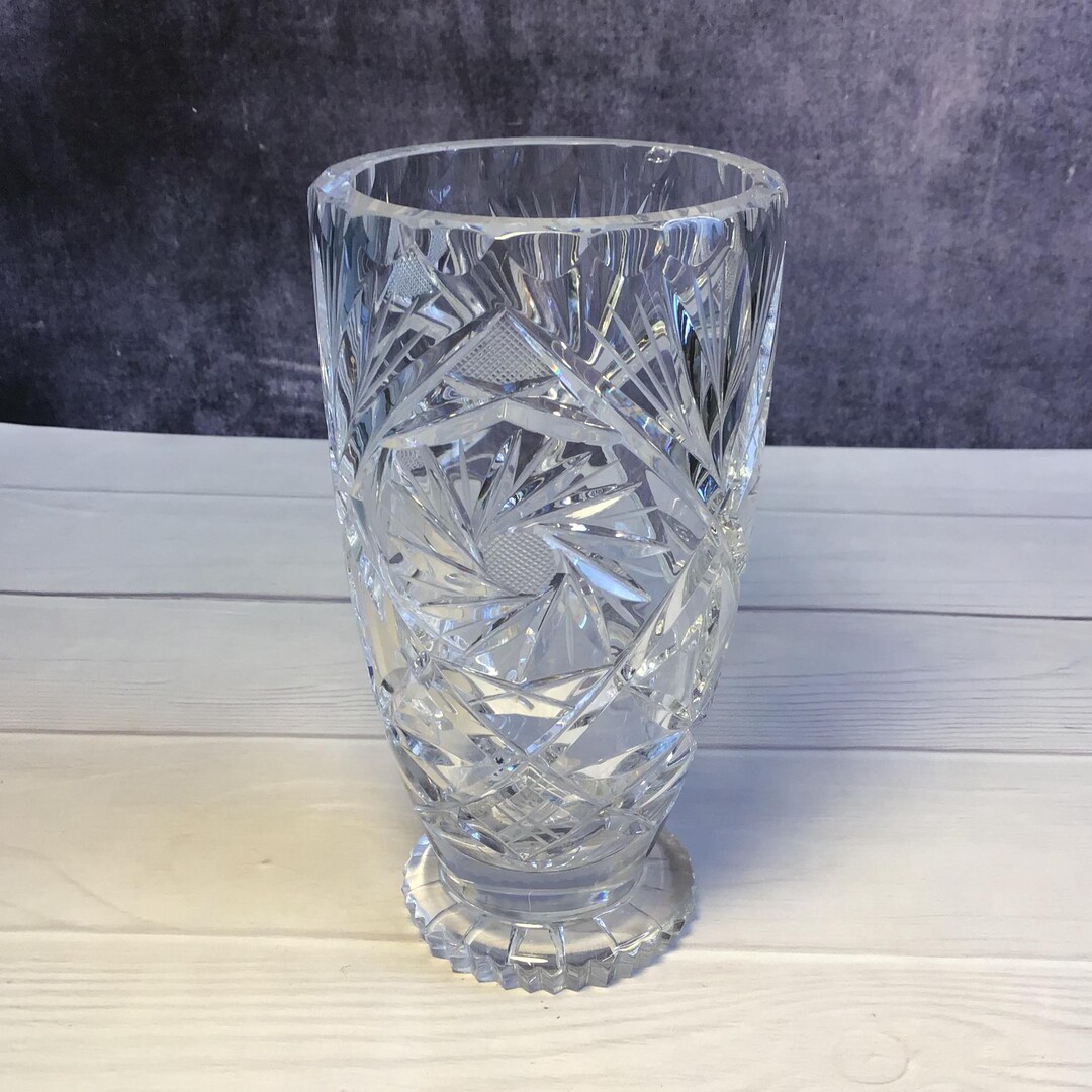 Vintage Crystal Vase With Pinwheel or Starburst Cut Design and Saw ...