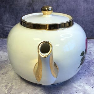 Vintage 1960s China Teapot With Pink Roses and Gilding by Carrigaline ...