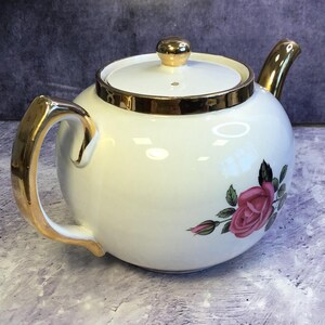 Vintage 1960s China Teapot With Pink Roses and Gilding by Carrigaline ...