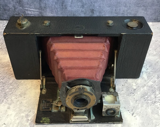Antique Vintage Brownie Automatic Folding Camera With Red Bellows. - Etsy