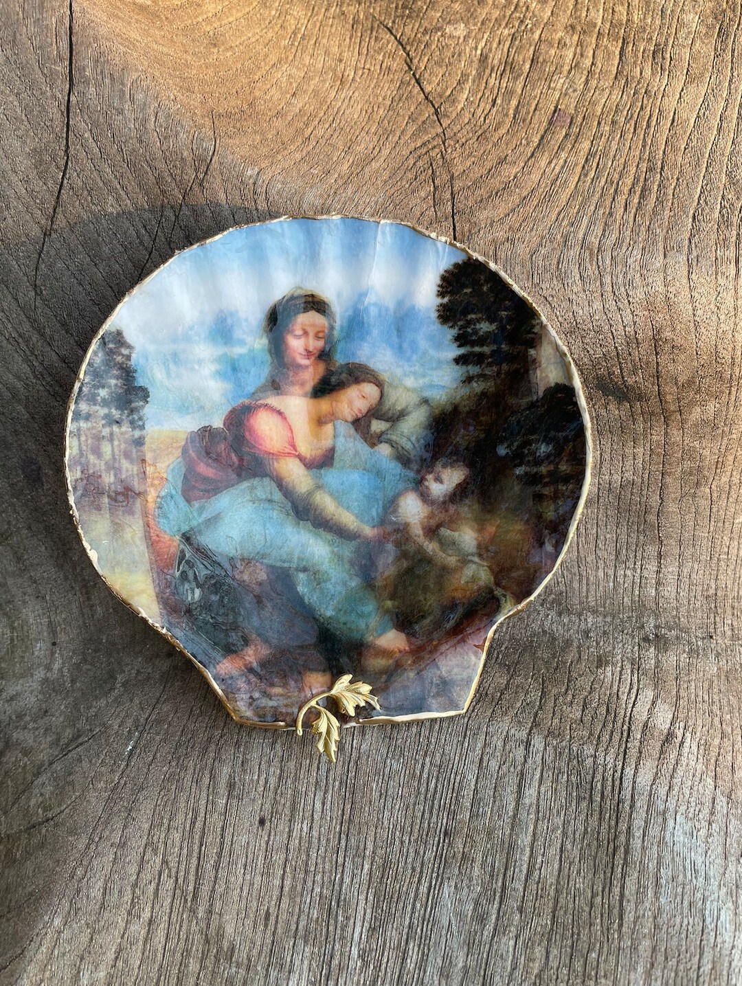 Leonardo Da Vinci Scallop Shell Art: Glossy Resin Home Decor - Etsy