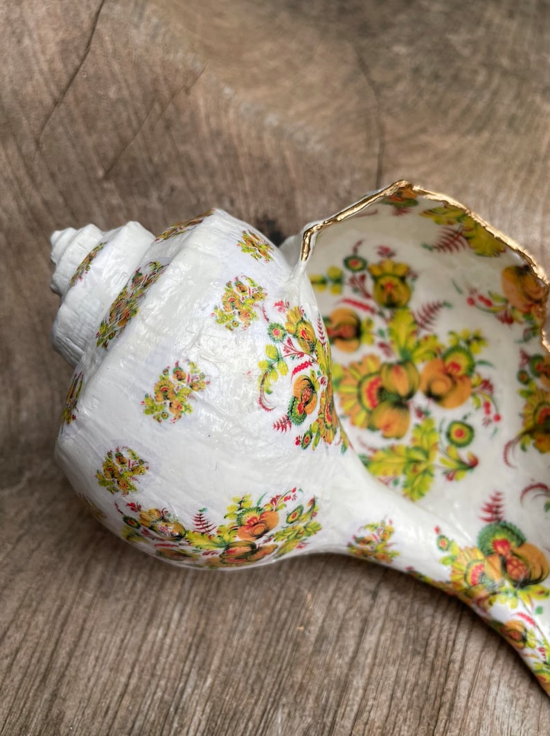Decoupage Shell Floral Folk Pattern Gift for a Friend - Etsy
