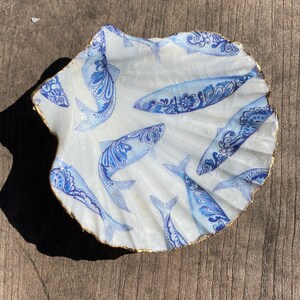 Hand Painted Shell, Shell Ring Dish, Decoupage Jewelry Dish, Trinket ...