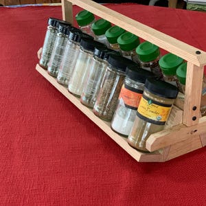 Spice Caddy With Handle, a Simple Portable Spice Rack for Countertop ...