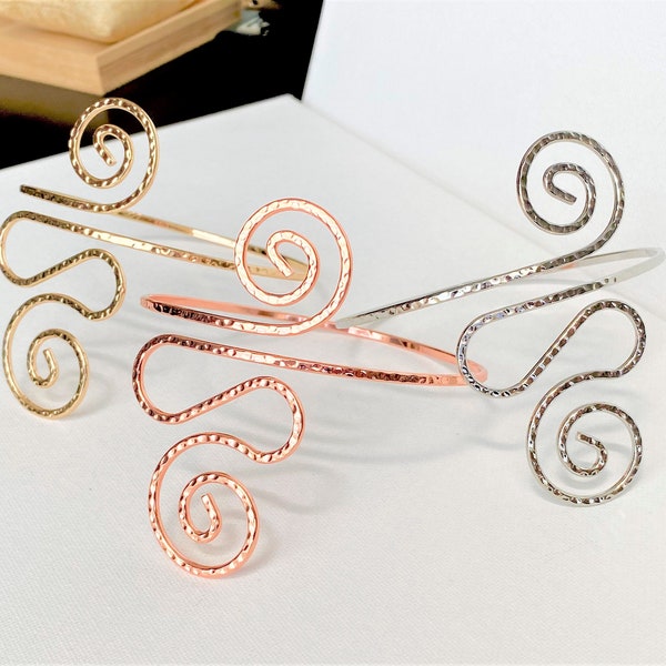 Gold Arm Band - Etsy