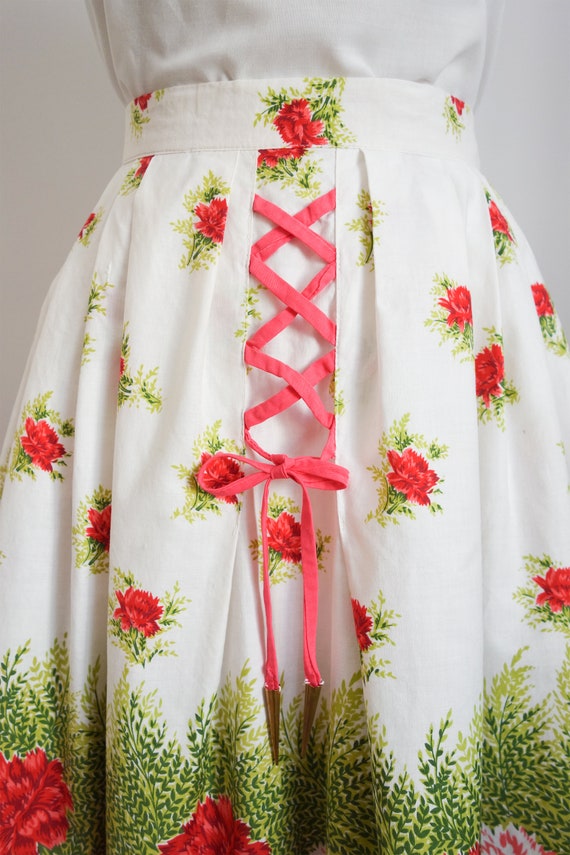 Skirt 80s white with floral pattern, 80ies does 50ies… - Gem