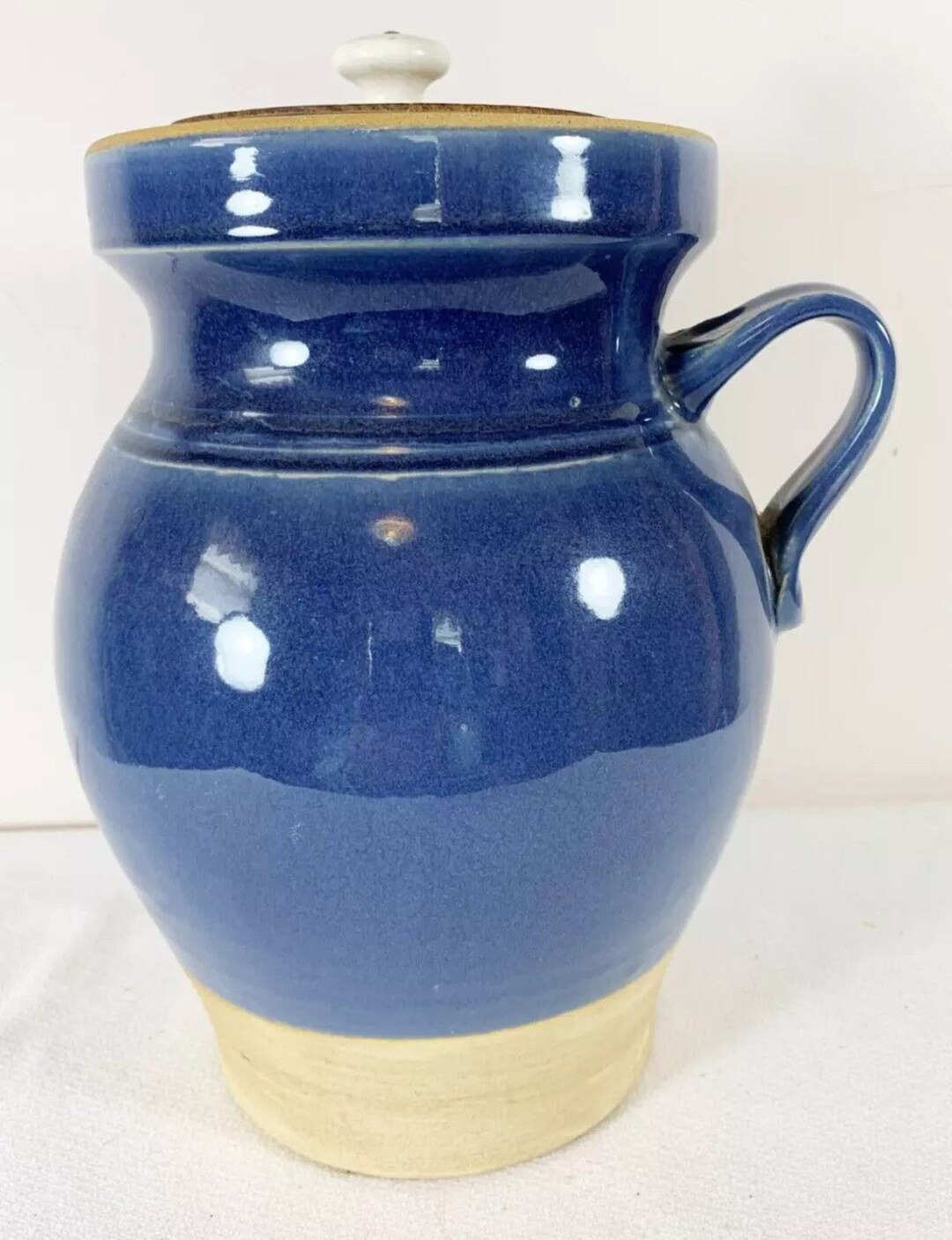 Vintage Large ROWE Pottery Works Blue Crock Pitcher Wooden Lid ...