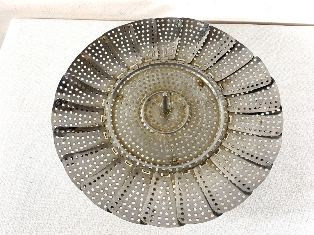 Vintage Extra Wide Vegetable Steamer With 3 Feet Steamer Insert Vintage ...