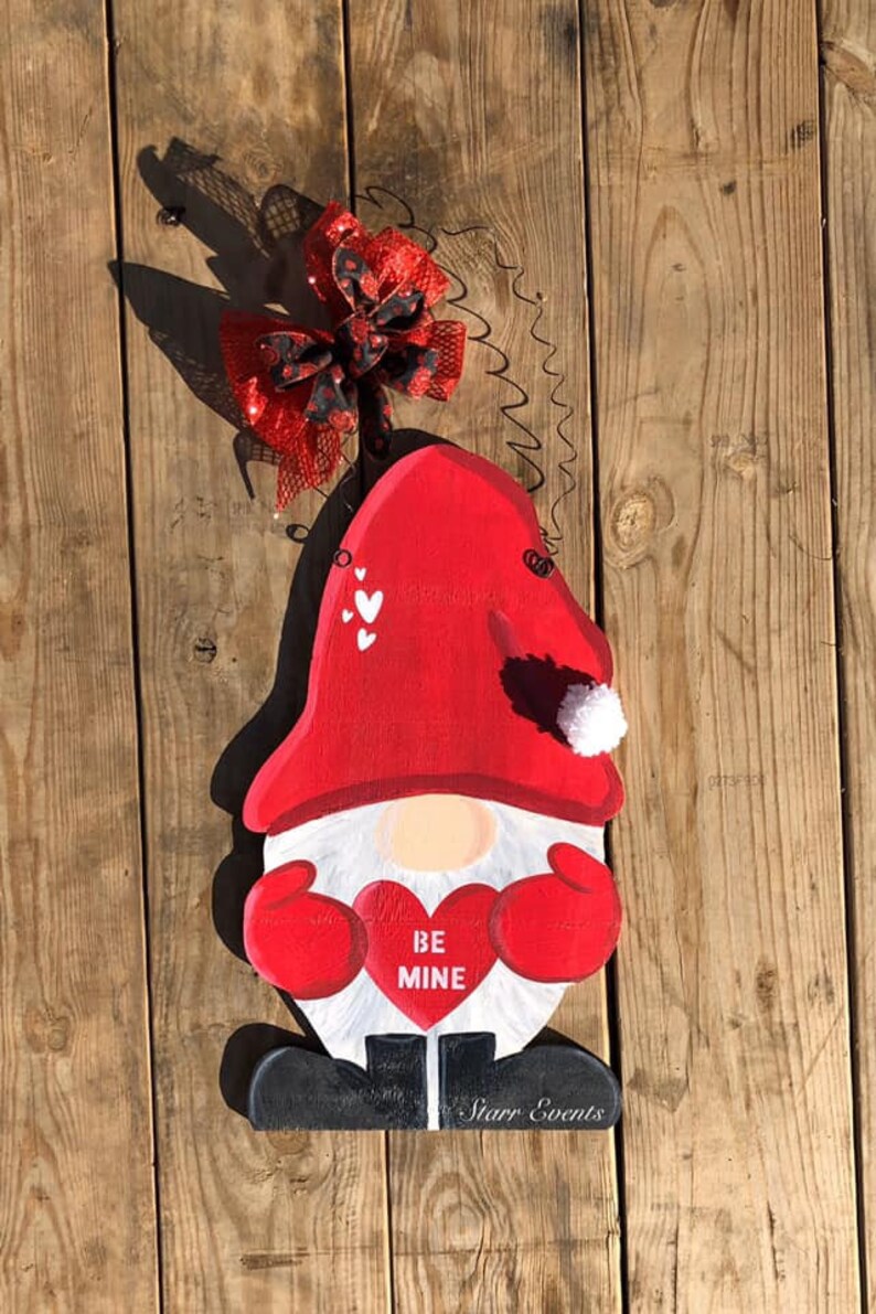 Gnome Valentine's Day Door Hanger. Valentines Day Gnome - Etsy