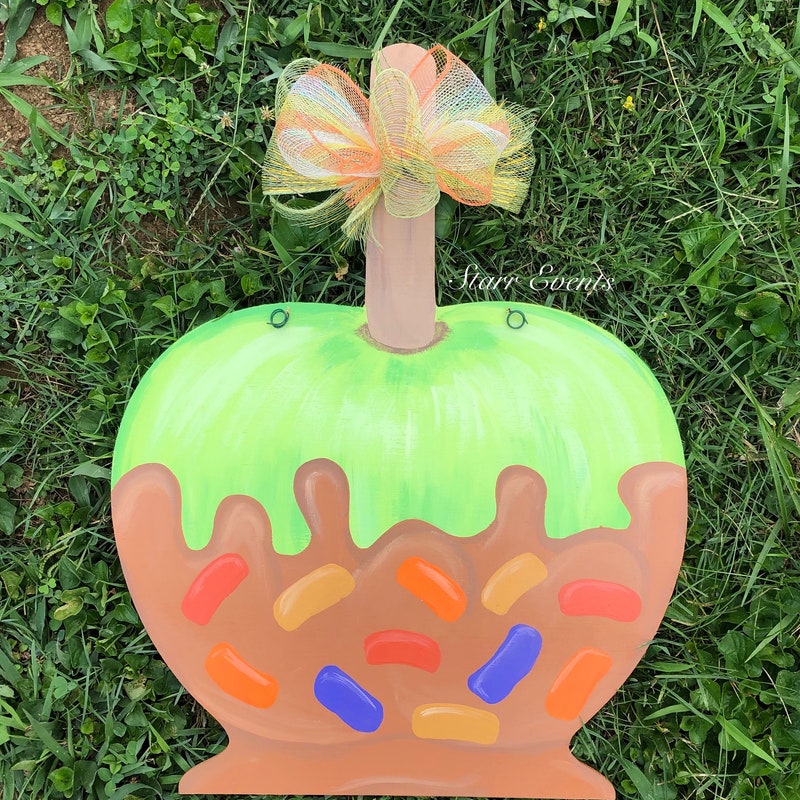 Apple Door Hanger - Etsy