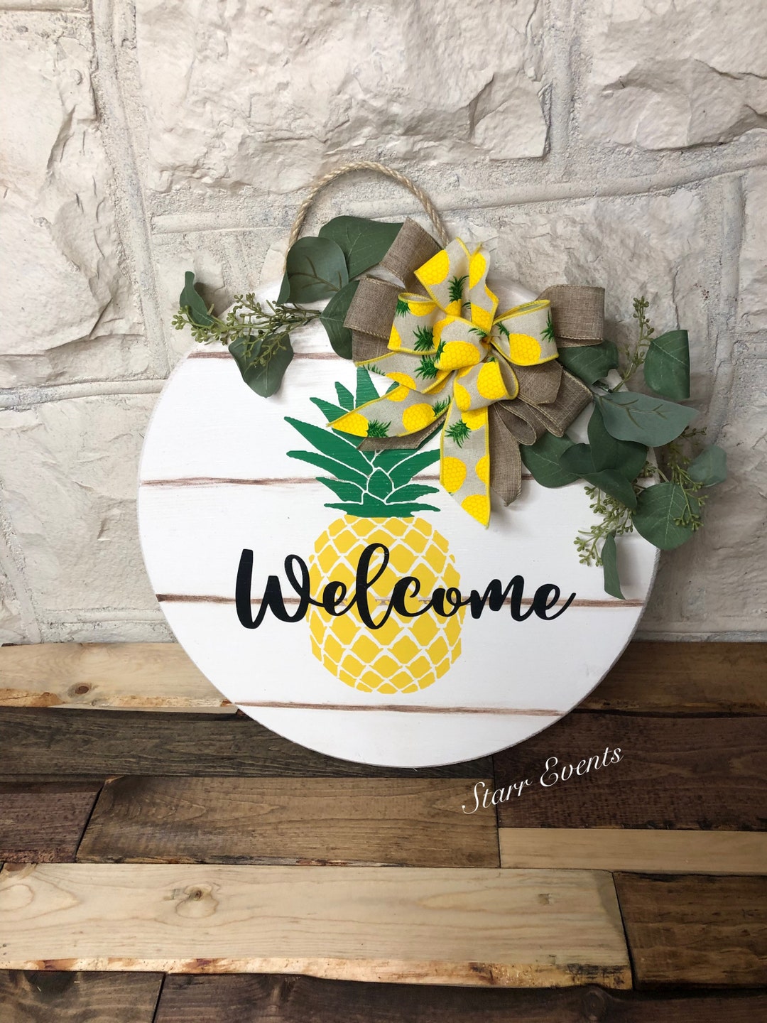 Welcome Pineapple Door Hanger. Welcome Signs. Pineapple Signs ...