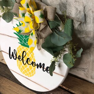 Welcome Pineapple Door Hanger. Welcome Signs. Pineapple Signs ...