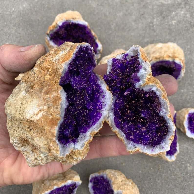 1 Large NATURAL Geode Crystal with PURPLE & PYRITE Center | Etsy