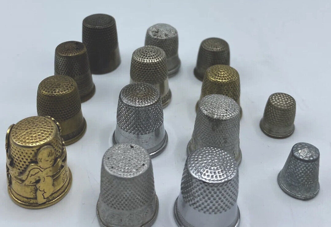 Vintage Assortment of 14 Thimbles - Etsy