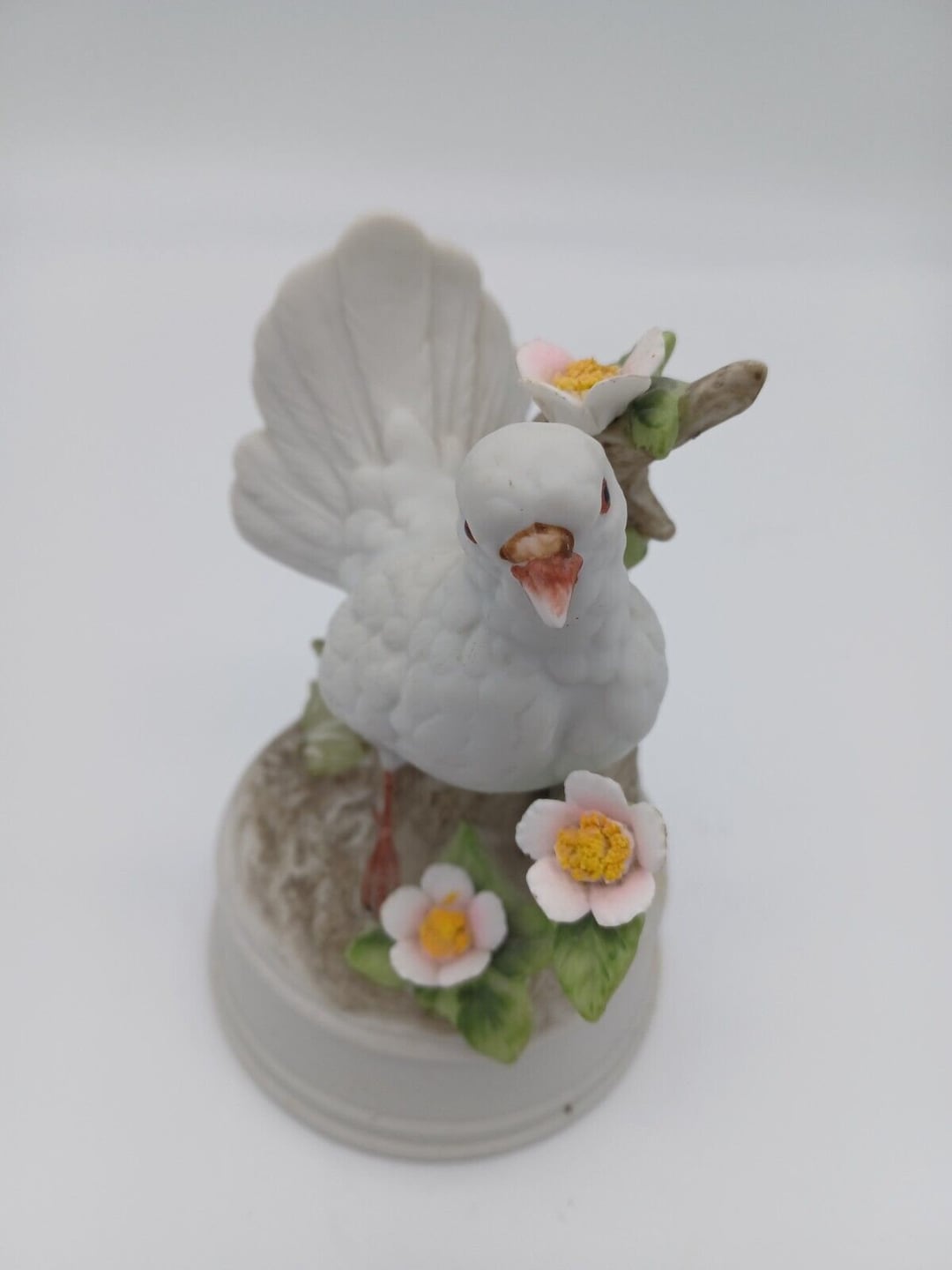 Vintage Porcelain White Dove Music Box Gorham Musical Bird Figurine ...