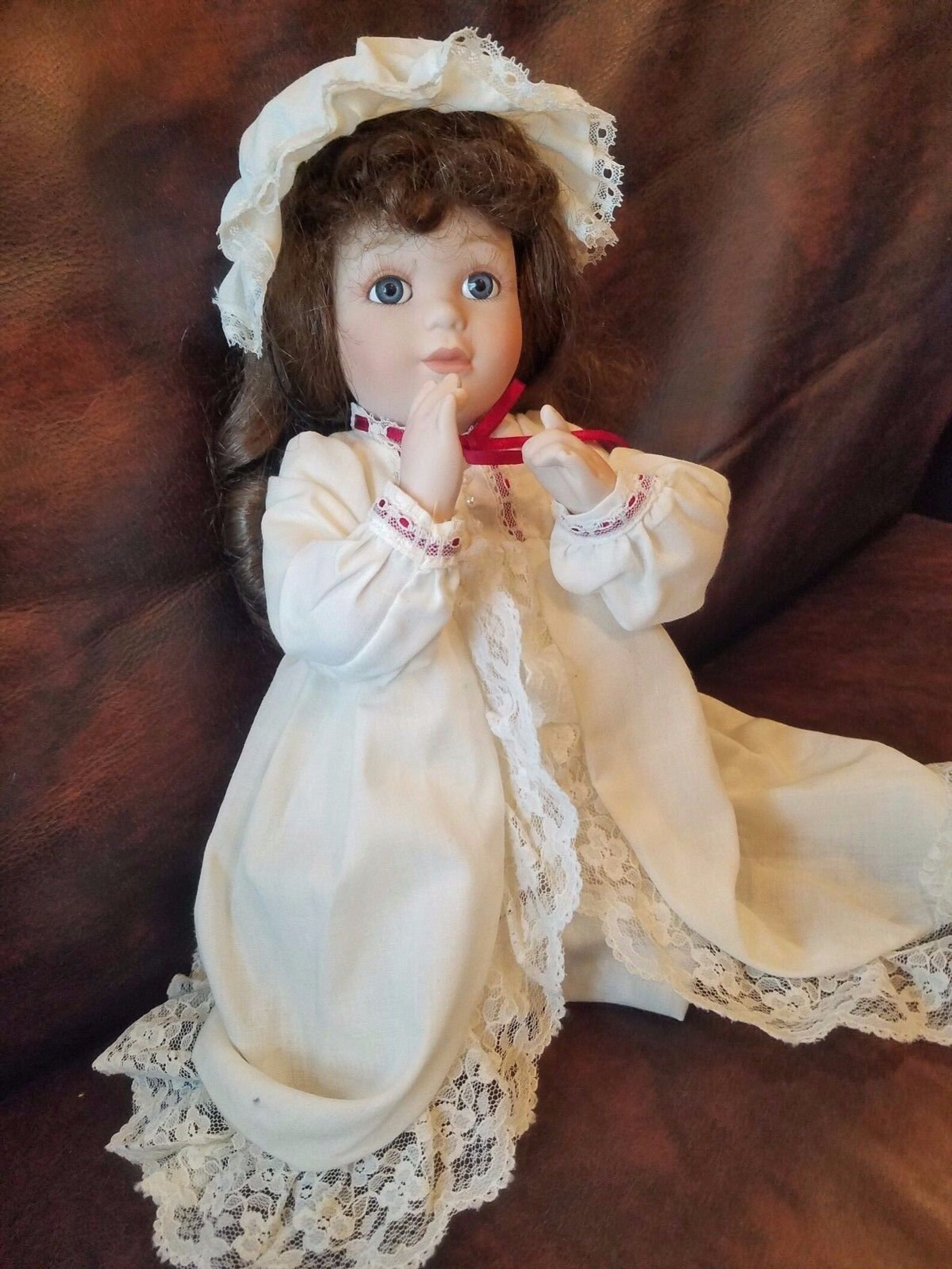 10 Kneeling 3 Doll Faith Georgetown Collectable by Joyce - Etsy