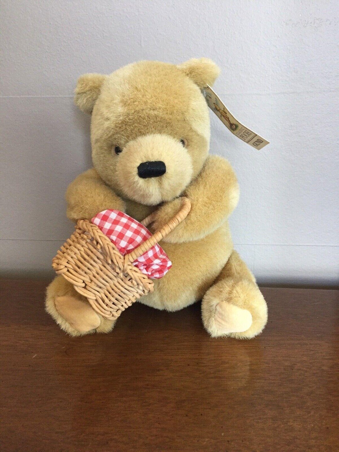 Gund Classic Pooh With Wicker Basket "have A Smackerel of Something" 7 ...