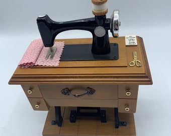 Vintage Sewing Machine Music Box - Etsy