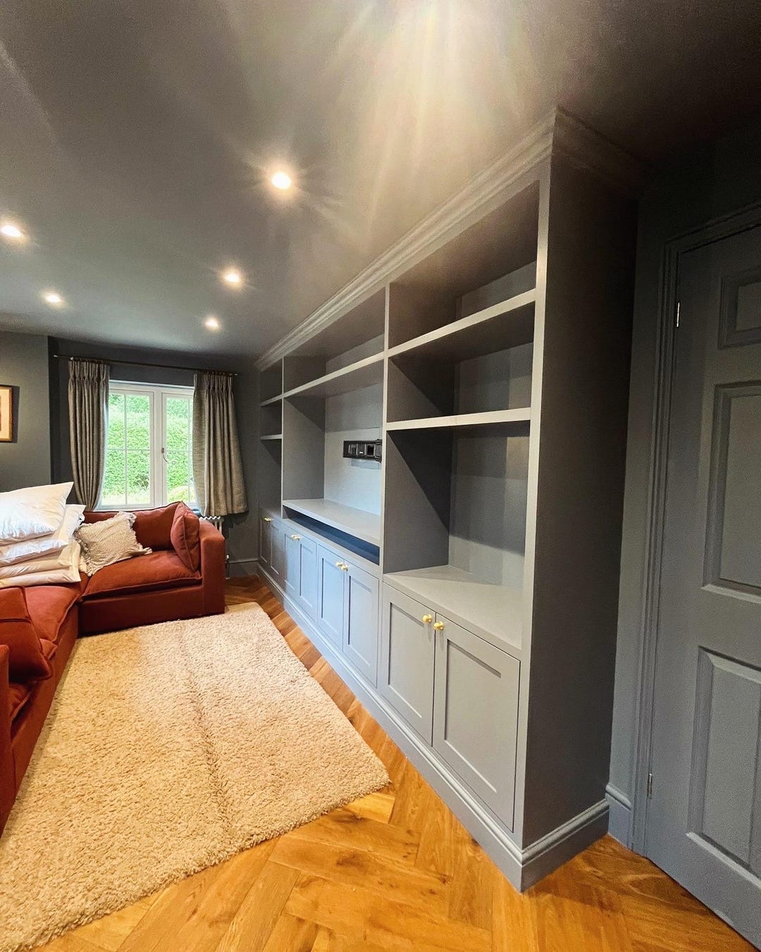 Fitted Handcrafted Bespoke TV Media Unit/ Entertainment Cabinetry With ...