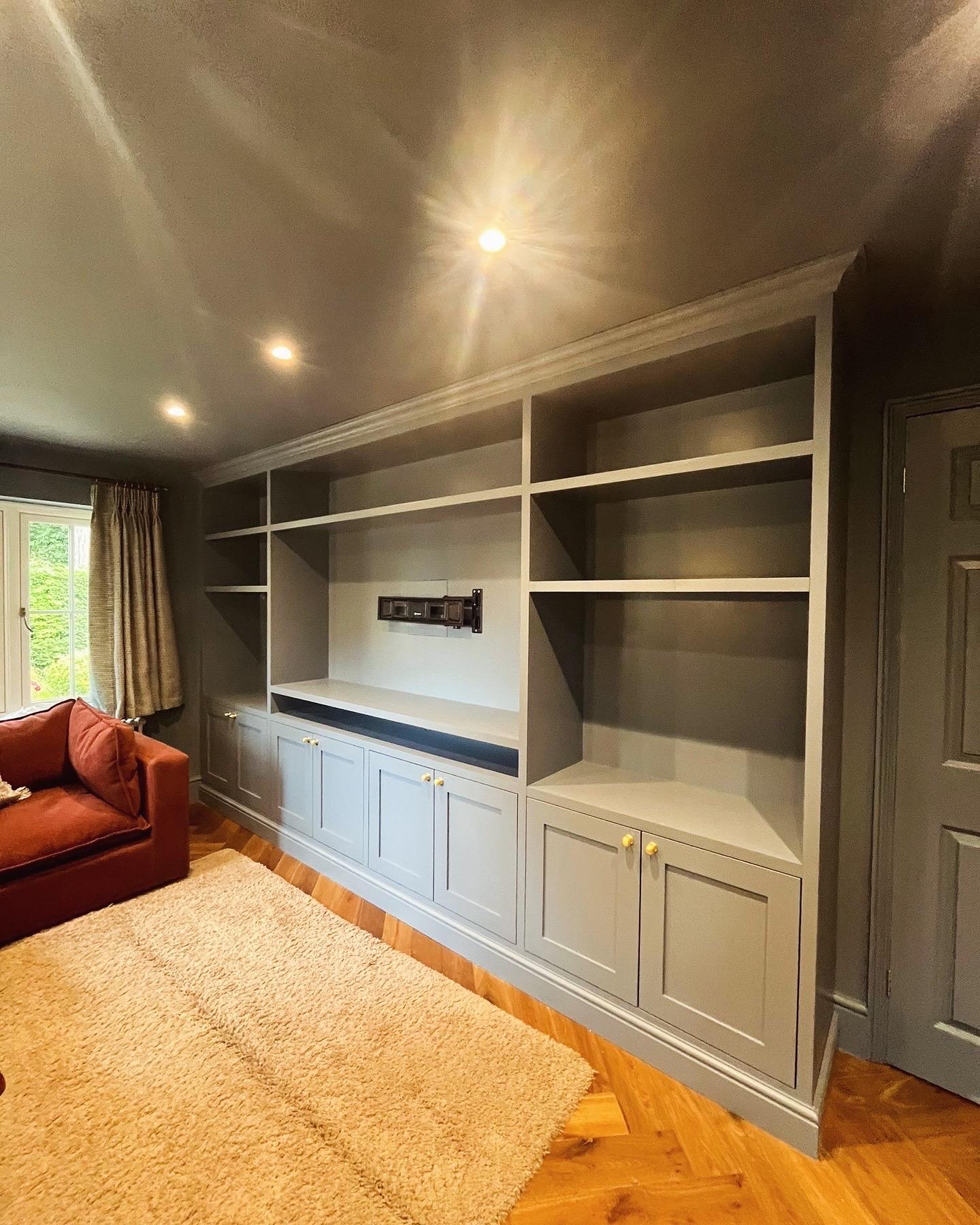 Fitted Handcrafted Bespoke TV Media Unit/ Entertainment Cabinetry With ...