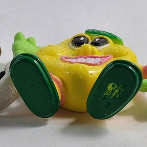 Vintage 90's Real Lemon Figure Mascot & Tang Lips Advertising Toy Lot W ...