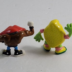Vintage 90's Real Lemon Figure Mascot & Tang Lips Advertising Toy Lot W ...