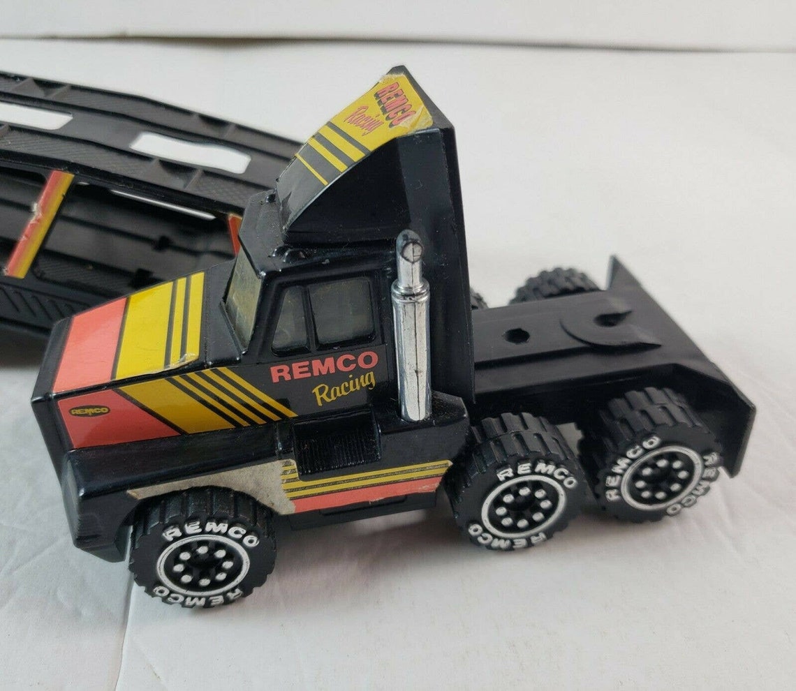 Vintage REMCO Racing 1986 Semi Car Carrier Transport Truck Toy | Etsy
