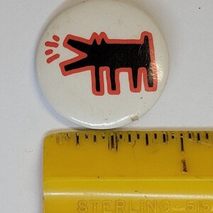 Vintage KEITH HARING Pop Shop Pin Badge Button Black Red Dog on White ...