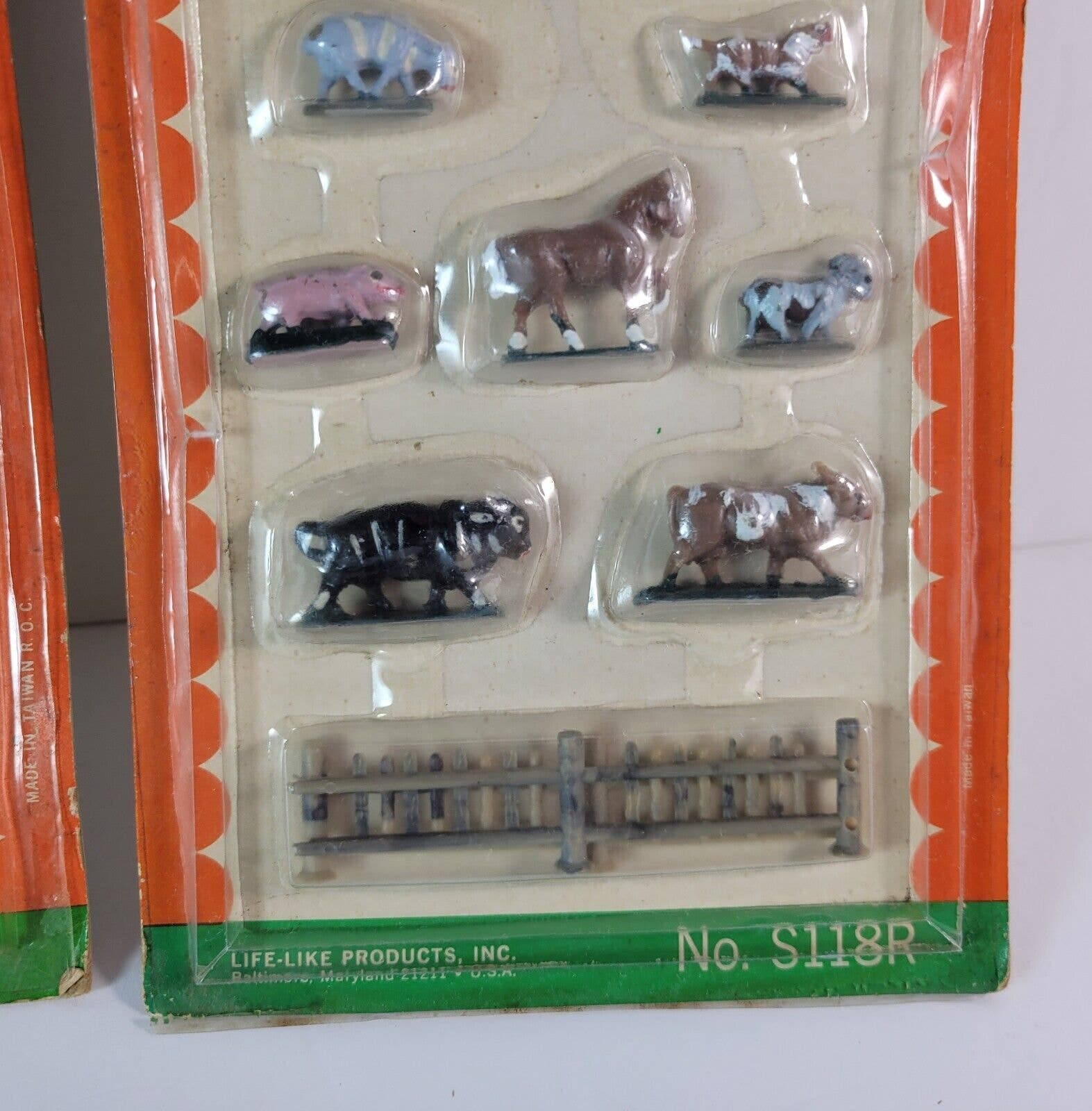 Lot 2 Vintage Life-like Train HO Scale Scenes Farm Animals & Fence for ...