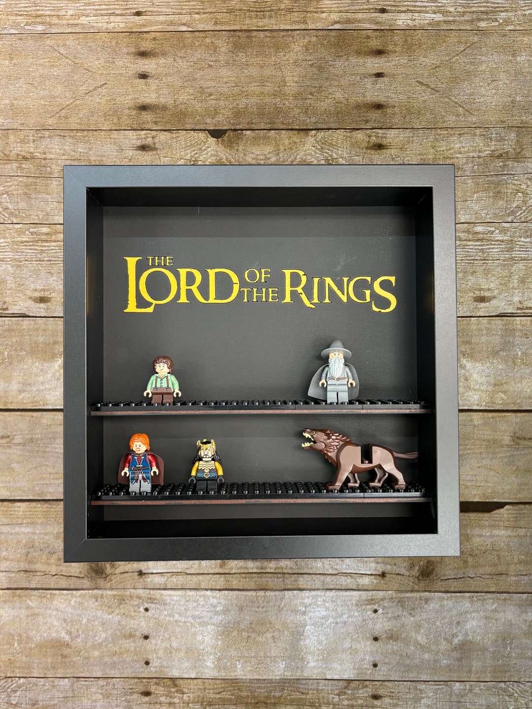 Lord of the Rings Framed Mini Figure Display Case: Holds 16+ Figures (9 ...