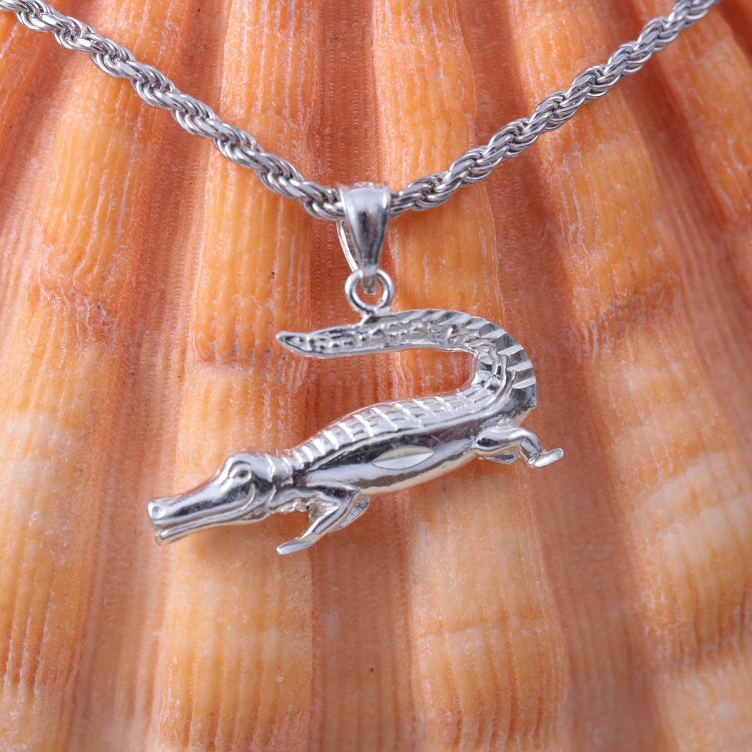 Sterling Silver Alligator Pendant. 1" Wide .925 Gator Charm Diamond Cut ...