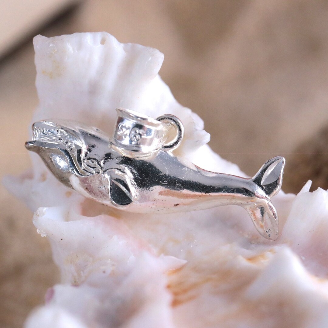 Silver Whale Pendant, 7/8" Wide Diamond Cut .925 Sterling Bowhead Whale ...