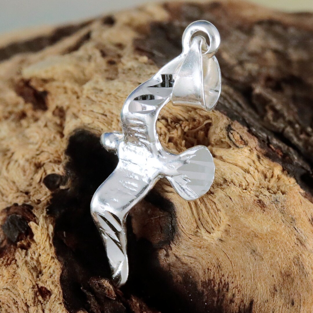 Silver Seagull Pendant. 1 1/8" W/bail Diamond Cut .925 Sterling Seagull ...