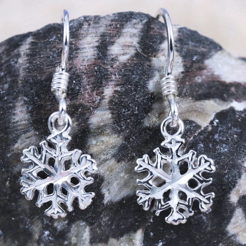Snowflake Earrings - Etsy