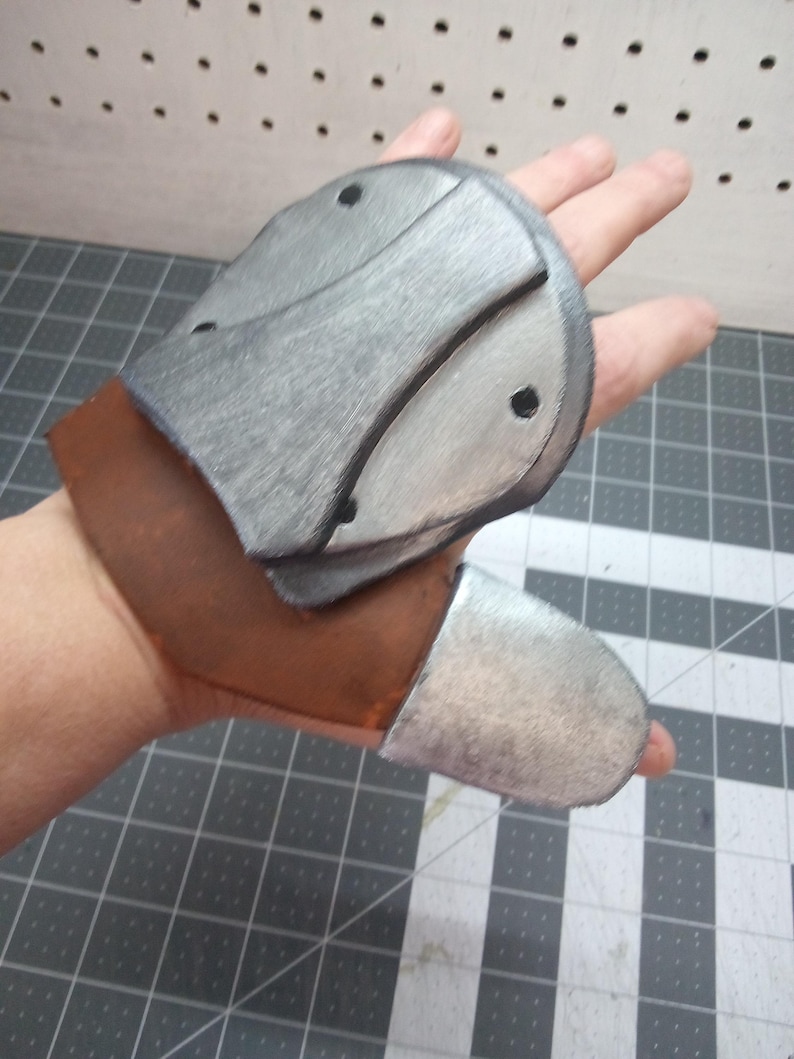 DIY Baird Style COG Gauntlet EVA Foam Template - Etsy