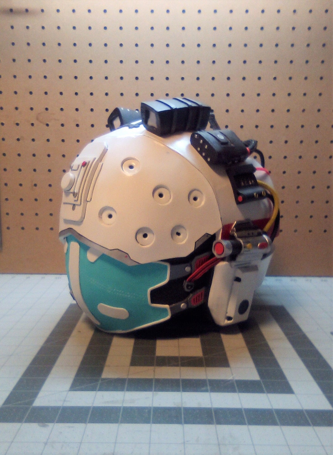 DIY Cyberpunk Trauma Team Doctor Helmet EVA Foam Template - Etsy