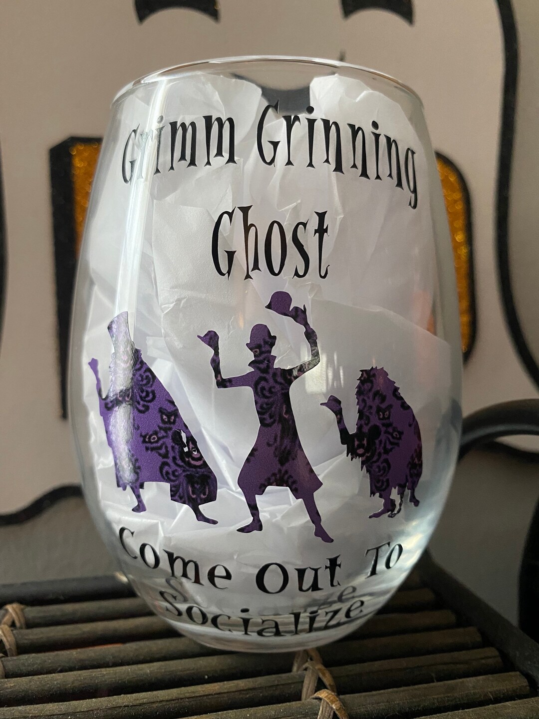 Haunted Ghosts Wine Glass| Wine Lovers| Haunted| Halloween Wine Glasses ...