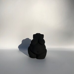 Super Curvy plus-size Goddess Torso Statue, Bookshelf Decor, Body ...