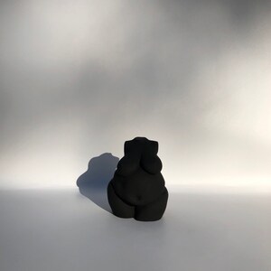 Super Curvy plus-size Goddess Torso Statue, Bookshelf Decor, Body ...