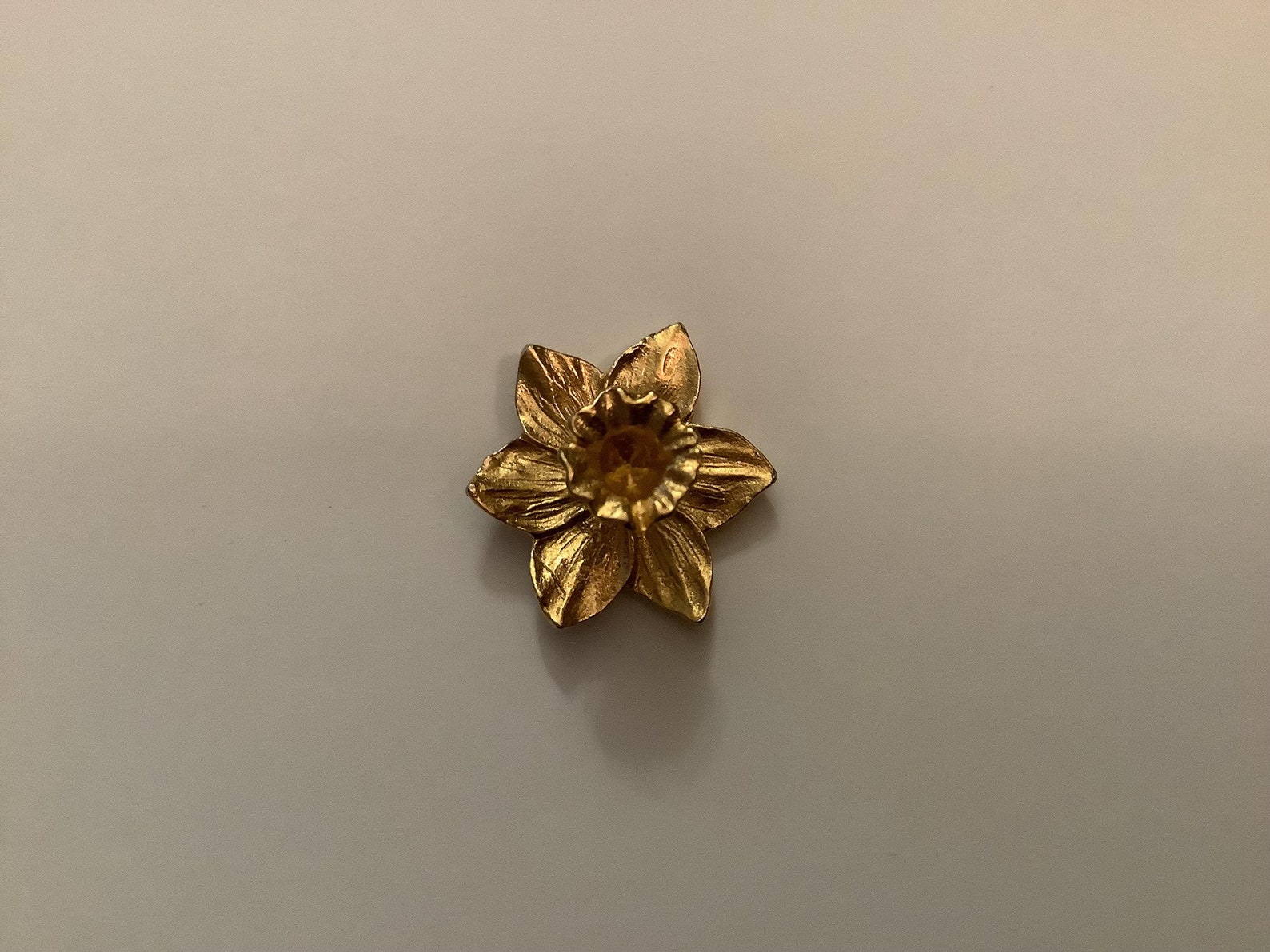 Welsh Daffodil Gold Plated Pewter Pin Badge (W) - Etsy