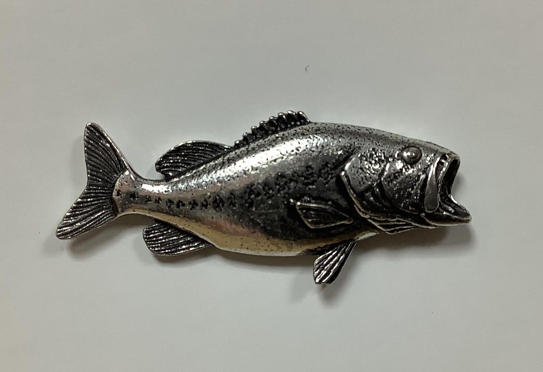 Largemouth Bass Silver Pewter Pin Badge T - Etsy