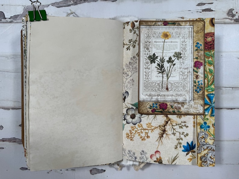 Medieval Flowers and Fauna Junk Journal – 5 Signatures, Handmade With ...