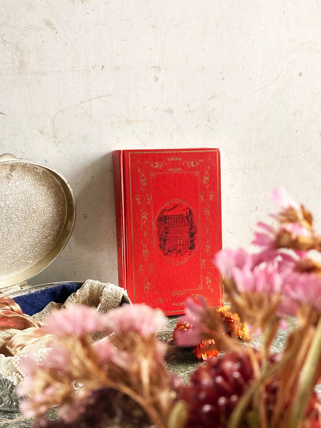 Beautiful Rustic Vintage French Language Red Book: Les Classiques De La ...