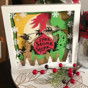 Grinch Shadow Box - Etsy