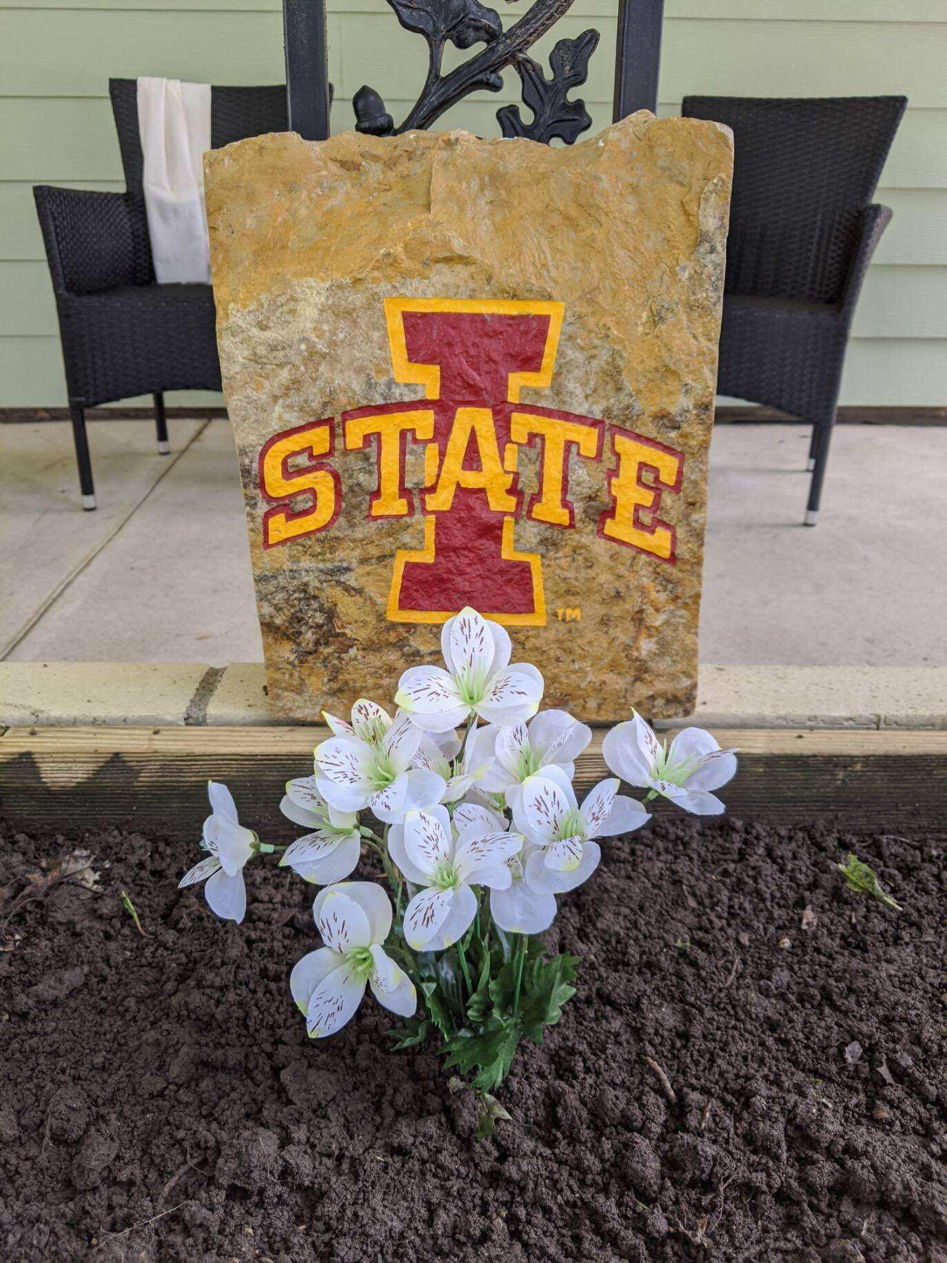Iowa State Cyclones Engraved Logo Stone, Iowa State University Garden ...