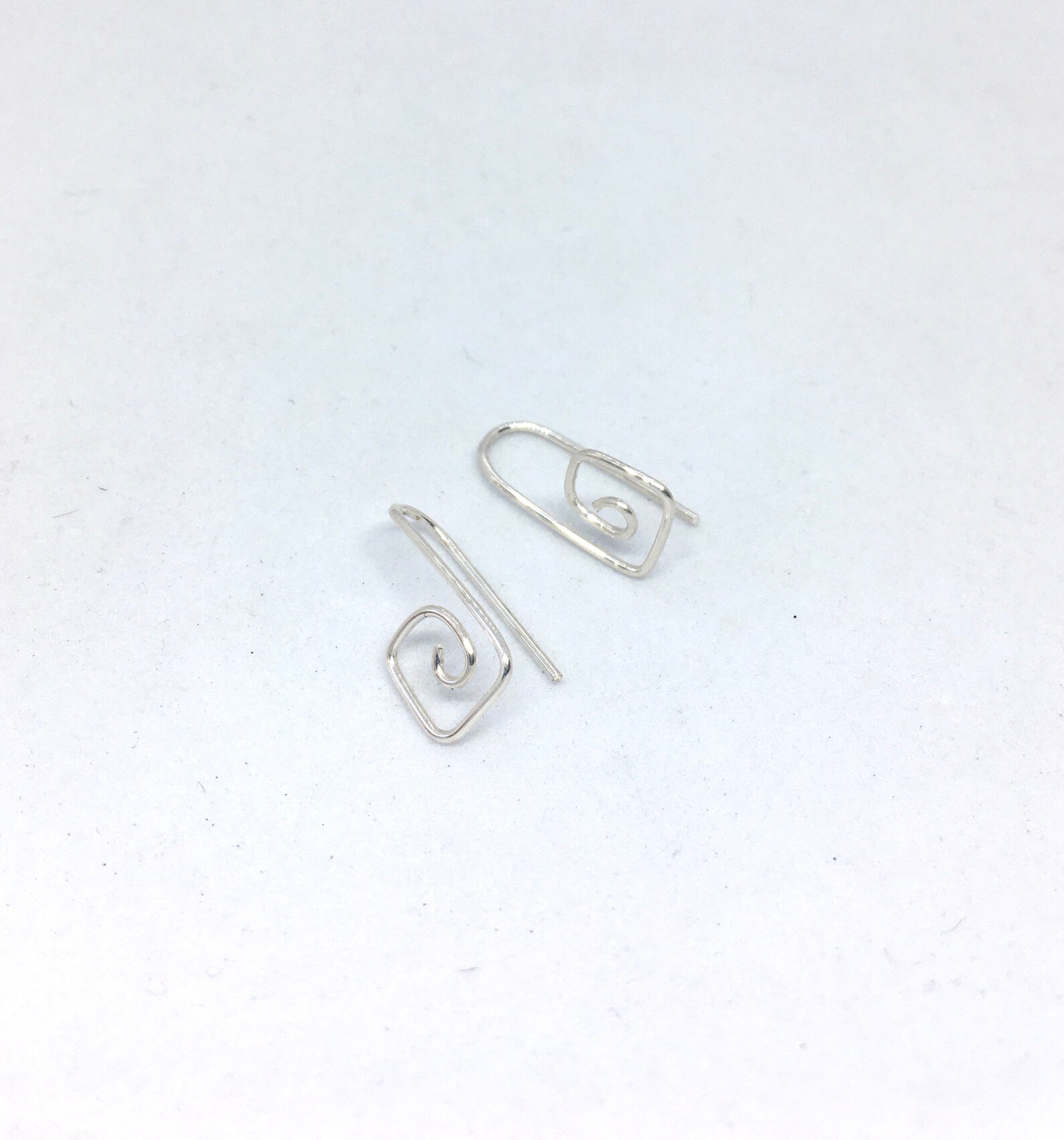 A Pair of Small PAPER CLIP Paperclip Sterling Silver or Yellow or Rose ...