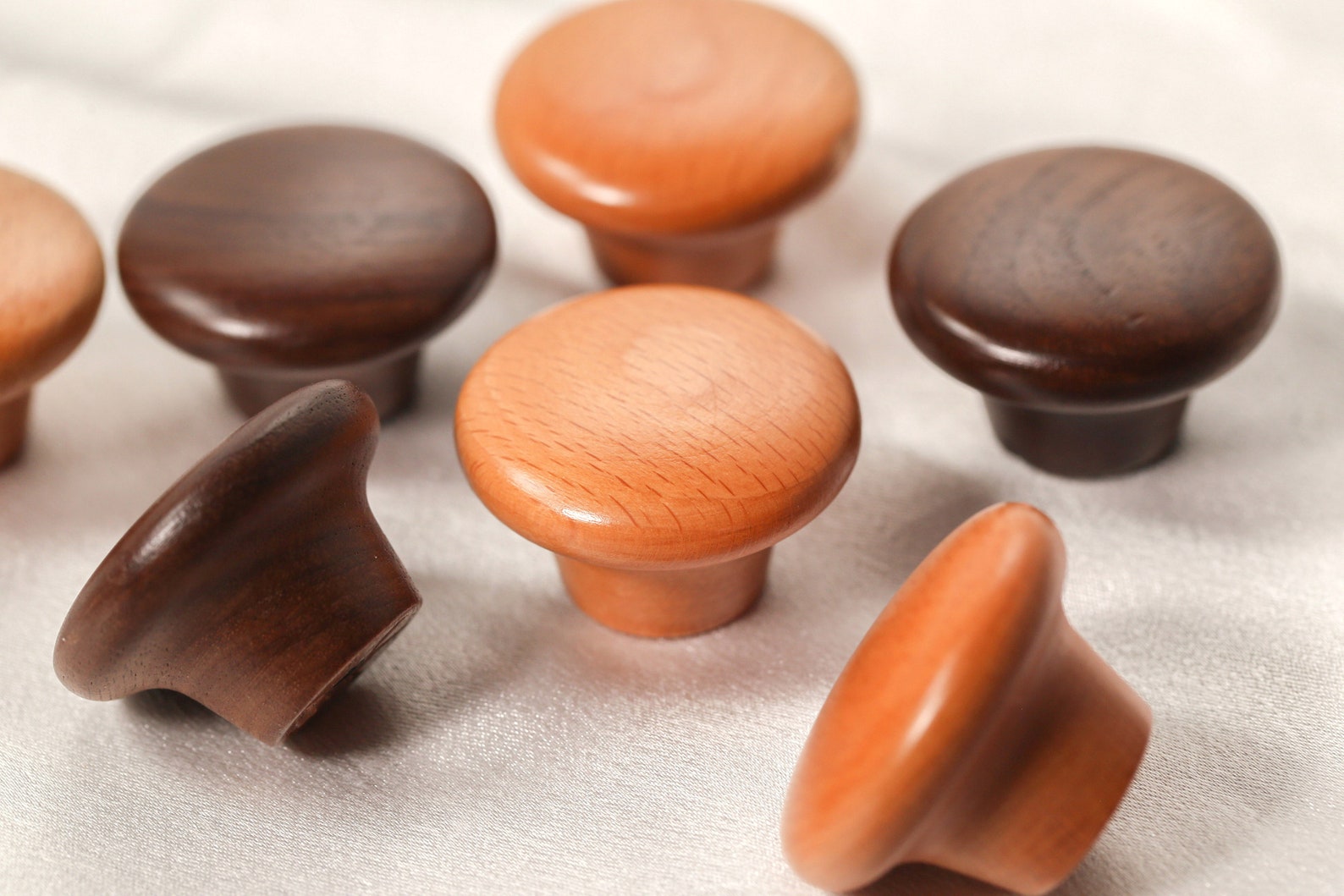 Wooden Round Knobs, Walnut Drawer Knobs, Cabinet Handles, Cupboard ...