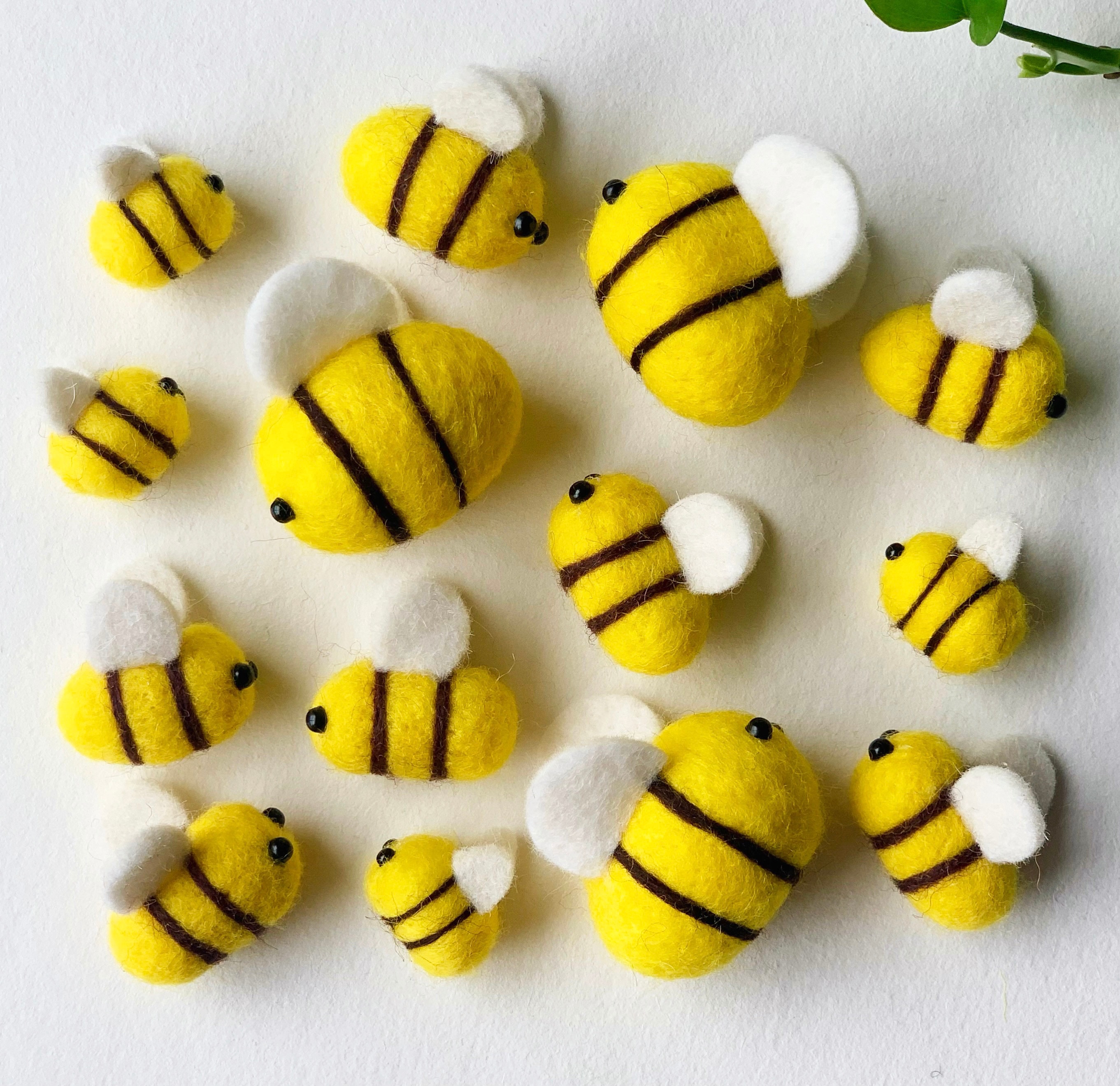 Felt Bee 10 Pcs, Bee Decor, Needle Felt Bees, Felted Bees, Honey Bee ...